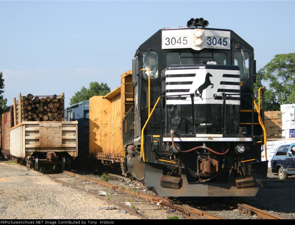 NS 3045 Making a Delivery